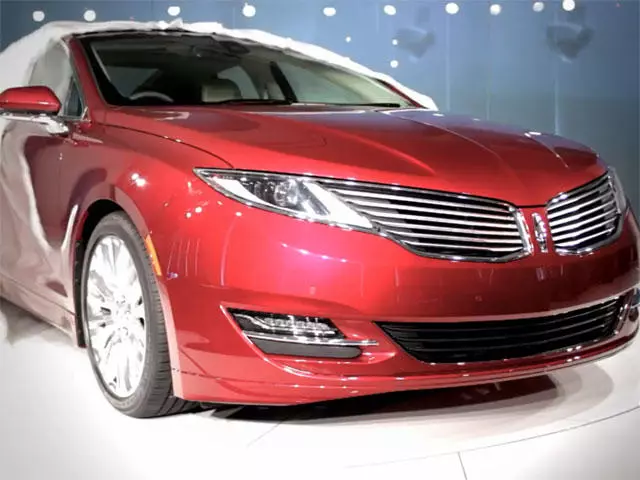 ווידעא: אַלע-ניו 2013 Lincoln MKZ לאָנטשט אין NYC 100129_1