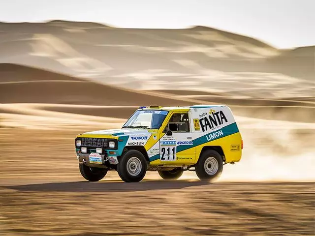 Nissan-ek 1987ko Paris-Dakar rallyko auto ikonikoa berreskuratu du 100917_3