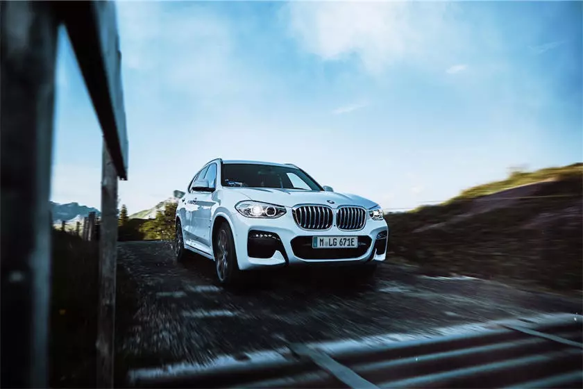 Hona hemen 2020ko BMW X3 Plug-In Hybrid-ak zenbat balio duen 10181_9