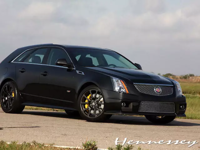 Hennessey V700 Black Diamond Edition CTS-V 102017_1