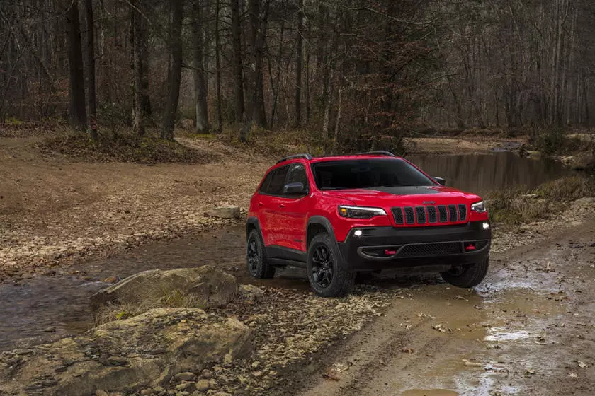 Jeep Grand Cherokee 2021 prichádza s tromi radmi 10244_8