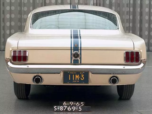 Acesta este primul Mustang al lui Edsel Ford 102467_2