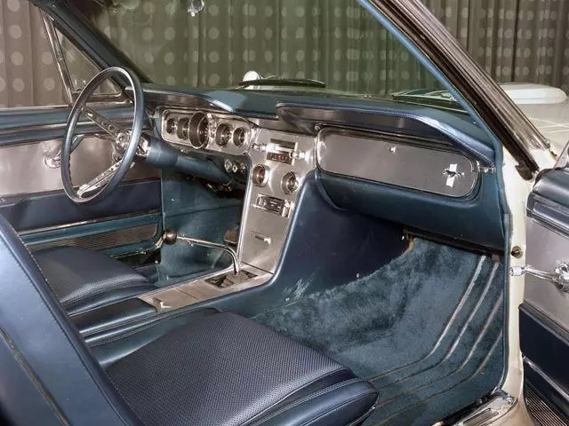 Αυτή είναι η πρώτη Mustang του Edsel Ford 102467_3