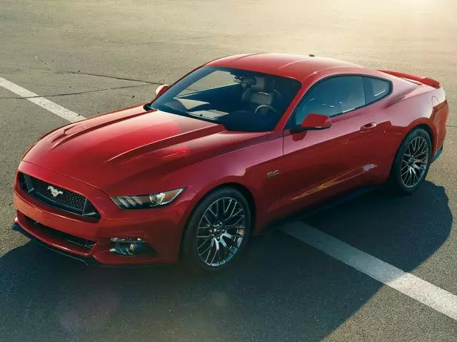 Chevy, ¿cuál es tu respuesta al nuevo Mustang? 102950_3