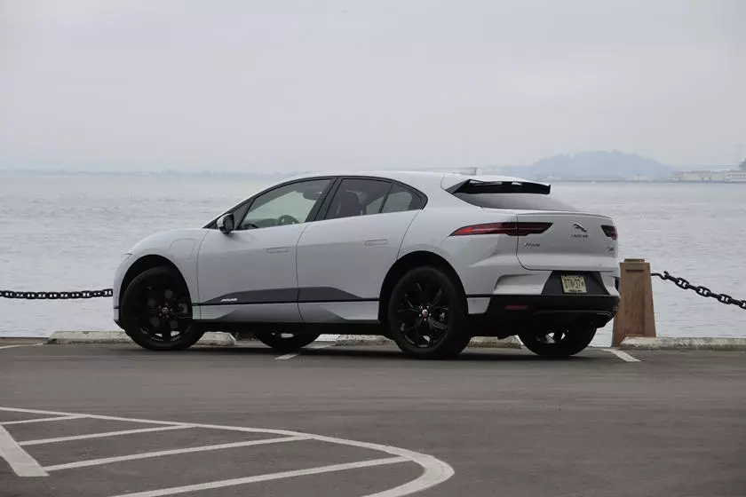 Владение Jaguar I-Pace станет лучше 10399_2