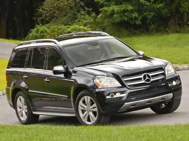 Mercedes-Benz புதிய GL ஐ நியூயார்க்கில் வெளியிட உள்ளது 104012_2