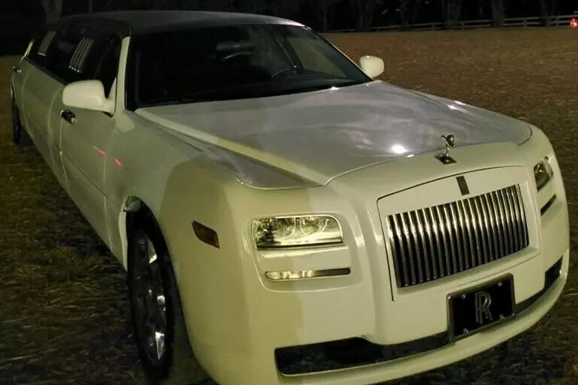 Ova lažna Rolls-Royce limuzina košta manje od Teslinog modela 3 10406_2