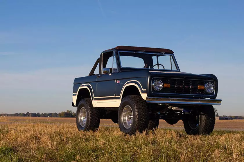 Maaari Ka Na Nang Mag-order ng Isang Brand-New First-Generation Ford Bronco 10452_4