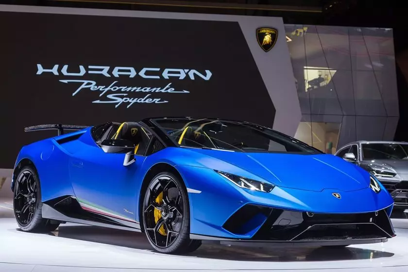 Lamborghini er den siste bilprodusenten som stiller til kausjon for Paris 10503_1