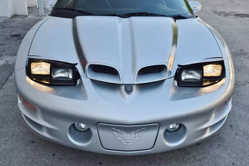 Chevrolet Camaro ээлери бул Pontiac Firebirdге ичи тар болушат 10526_14