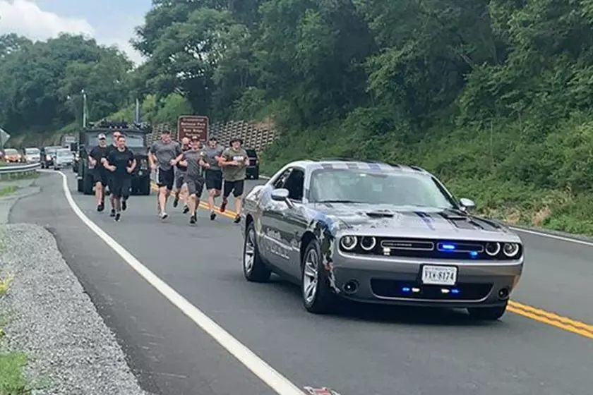 O Departamento de Policía retira o Dodge Challenger tras unha traxedia 10537_3