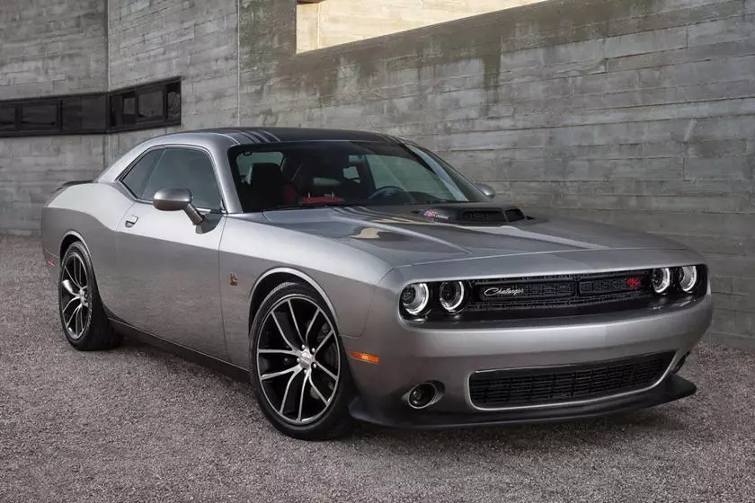 2014-2019 Dodge Challenger R/T Front Angle View
