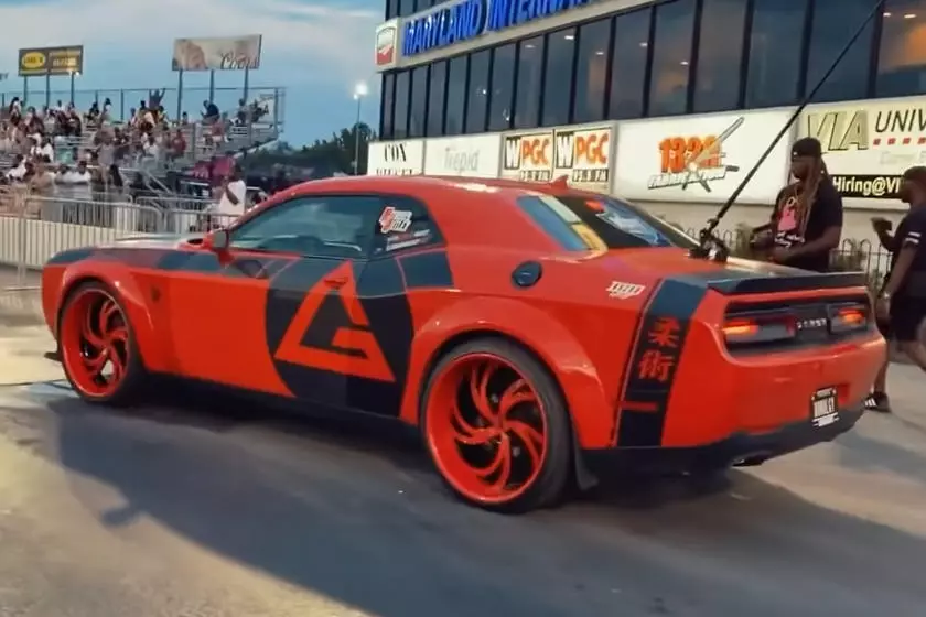 Массивдуу 24 дюймдук дөңгөлөктөрү бар Dodge Demon Drag Racingге барат 10651_2