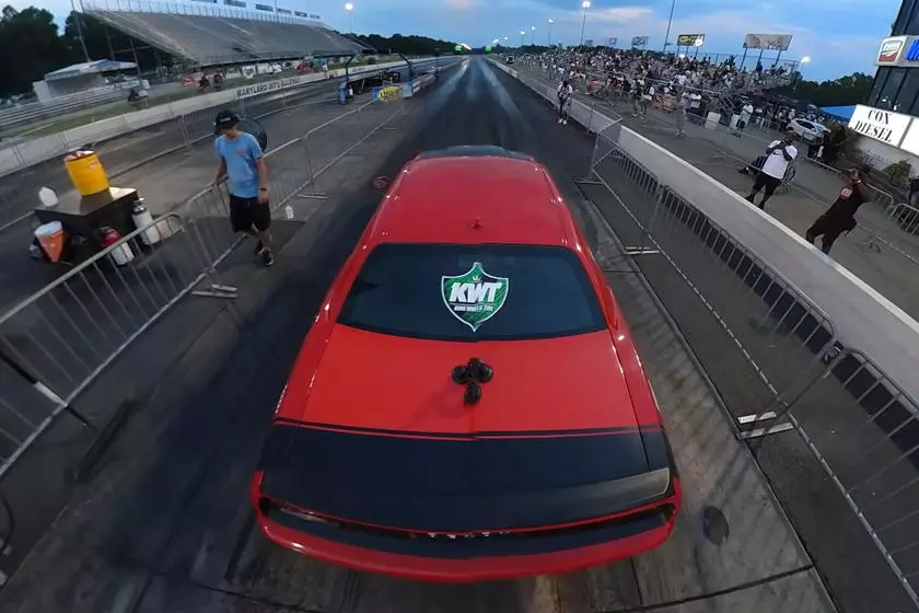 Dodge Demon med massive 24-tommer hjul går i dragracing 10651_7