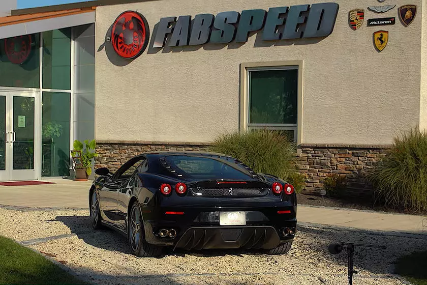 El escape X-Pipe hace que el Ferrari F430 suene como un auto de F1 10668_1