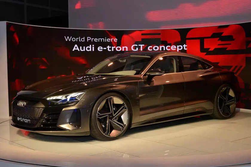 I-Audi e-tron GT kunye nePorsche Taycan Banale Nto Inye Ifanayo 10682_1