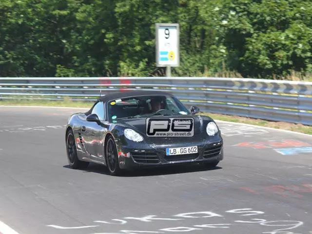 Spied: Porsche Boxster 2012 tại đường đua Nurburgring 106919_1