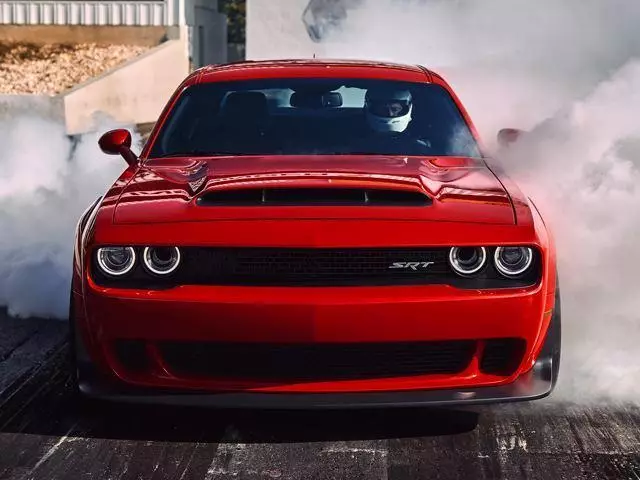 Ось як Dodge Demon здатний розігнатися до 0-60 миль/год за 2,3 секунди 1071_1