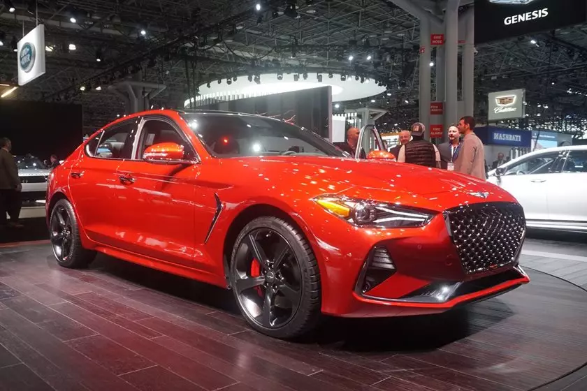 2019 Genesis G70 ag Teacht I Nua-Eabhrac Chun An 3-Sraith BMW a chomhrac 10745_1