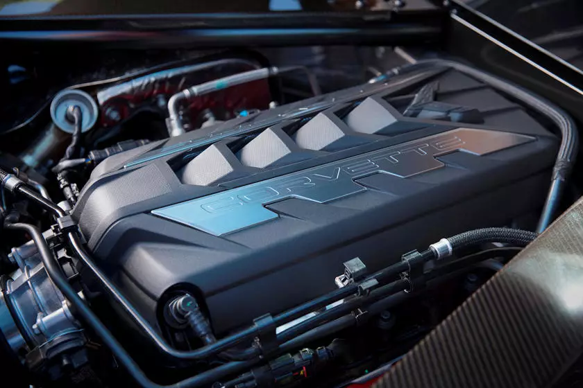 2020-2022 Chevrolet Corvette C8 dzinējs