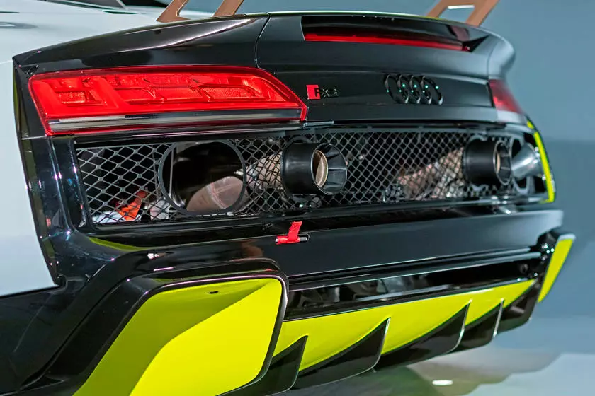 Ultimate Audi R8 aterriza con 640-HP V10 10846_13