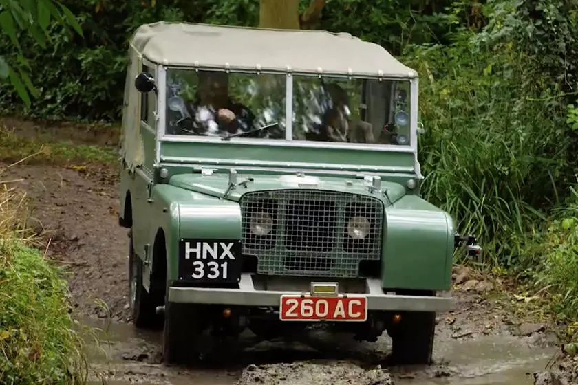 Un retraité retrouve le Land Rover d'origine 70 ans plus tard 10873_5