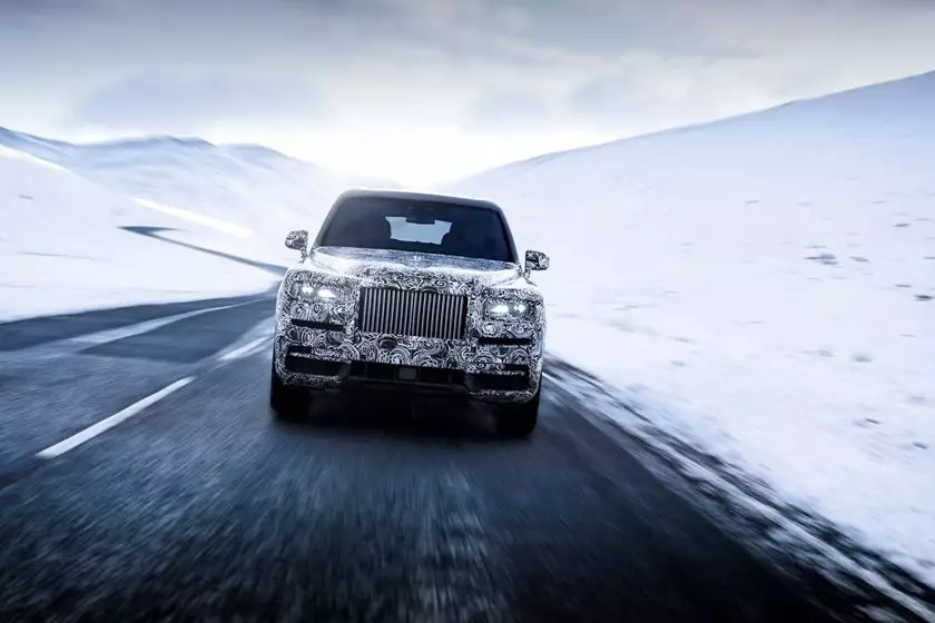 Ole Rolls-Royce Cullinan SUV lea ae e te le'i va'ai i ai 10930_7