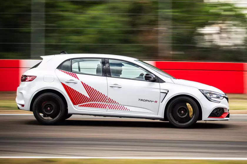 Podívejte se na Hot Hatch, který porazil Hondu Civic Type R 10976_6