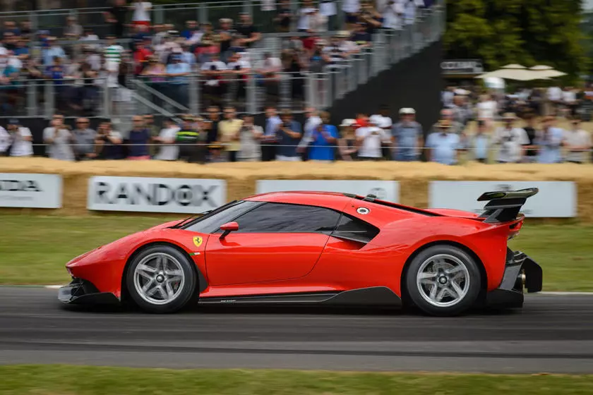 Η Ferrari P80/C επιδεικνύει το κατά παραγγελία σώμα της στο Goodwood 11220_7