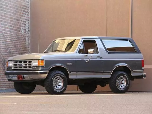 Ford Bronco fra 1988 handlet om offroad enkelhet, ikke luksus 11241_1