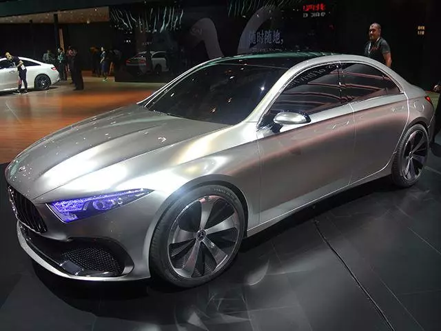 Mercedes Sedan A Concept Bows in Shanghai, Hinweise auf CLA der nächsten Generation 1136_1