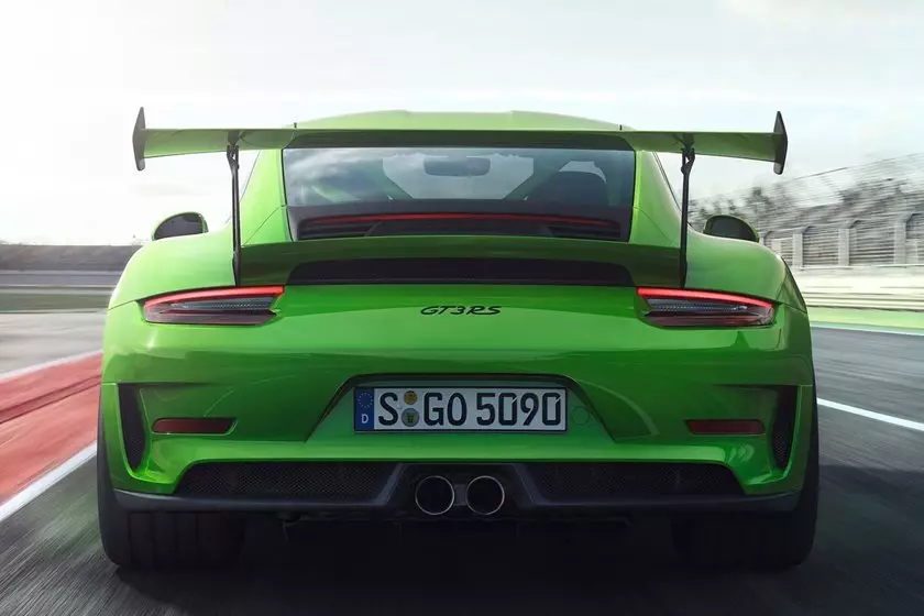 නව Porsche 911 GT3 RS අපට යමක් පැවසීමට කොළ පැහැයෙන් වර්ණාලේප කර තිබේද? 11568_7