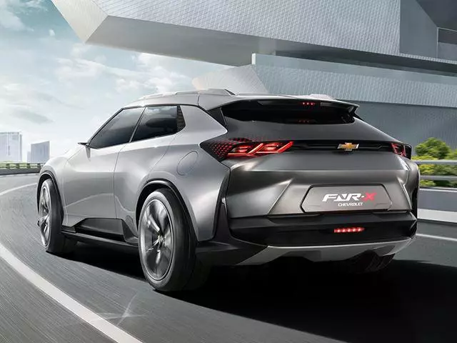 Ngekhe sibenentloni zokuba ngabanini beChevrolet FNR-X Concept Crossover 1158_2