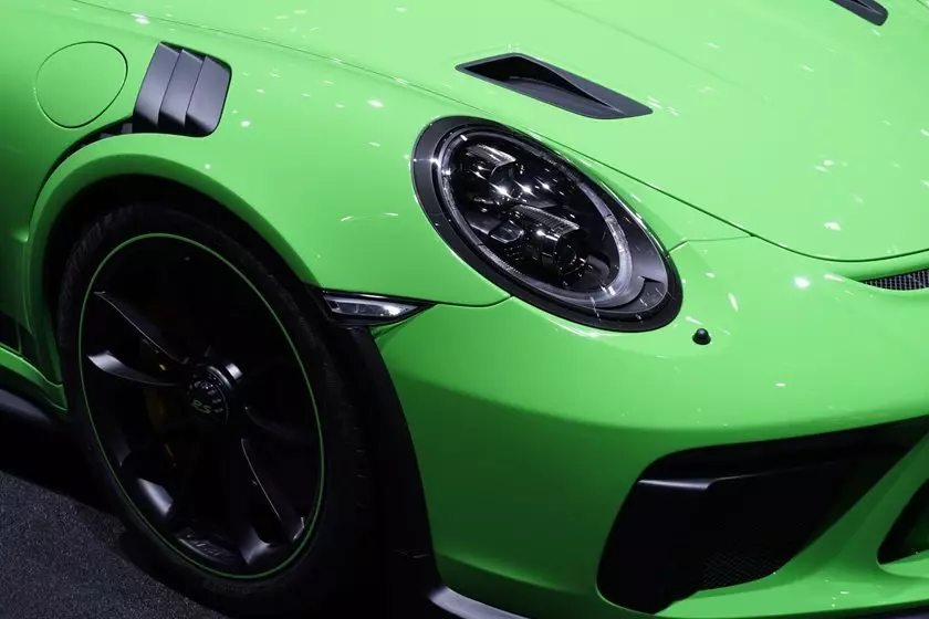 પોર્શ 911 GT3 RS જીનીવામાં સૌથી ખુશ નાની સ્પોર્ટ્સ કાર છે 11618_4