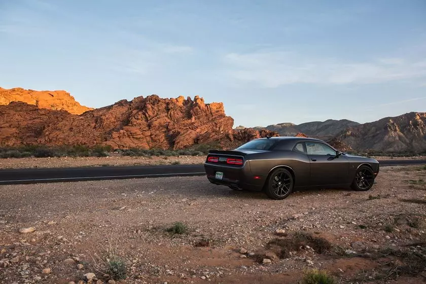 Dodge rende Challenger ancora più vecchio stile 11673_10