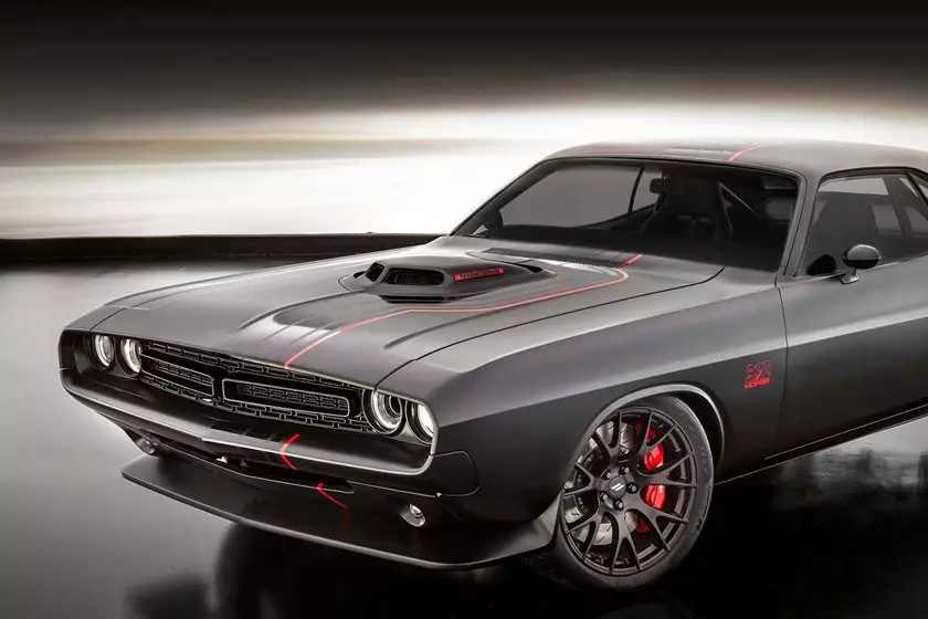 Dodge torna Challenger ainda mais old school 11673_2