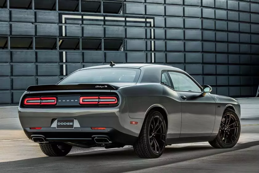 Dodge rende Challenger ancora più vecchio stile 11673_5