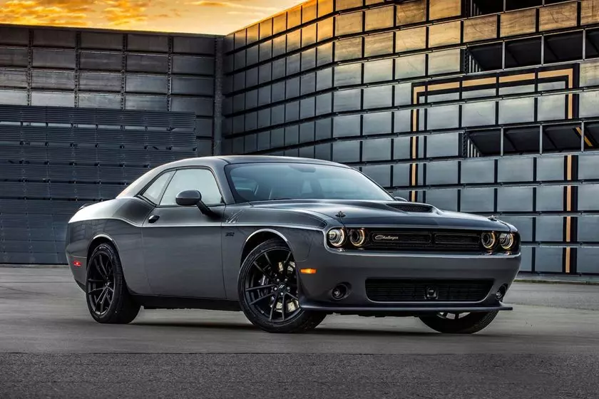 Dodge torna Challenger ainda mais old school 11673_6