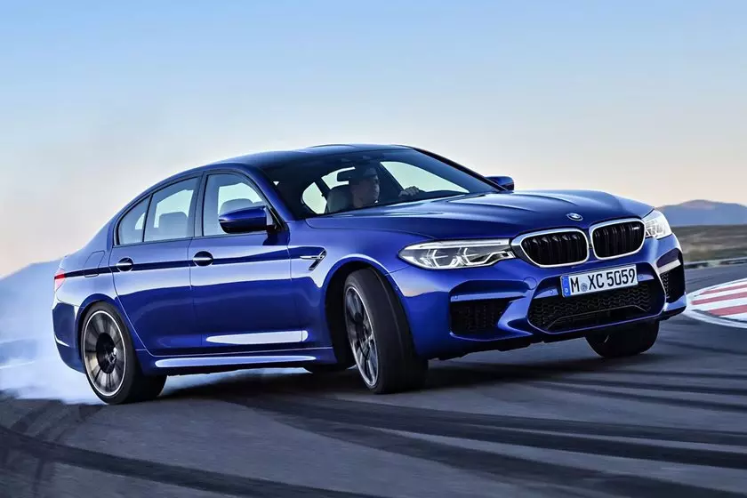 Nové BMW M5 je jedním z nejrychlejších sedanů, které kdy objely Nurburgring 11675_3