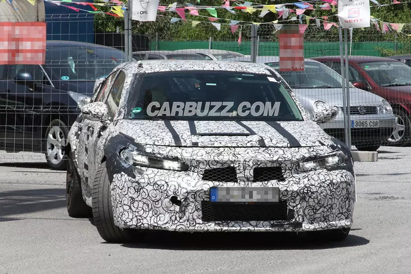 Noua Honda Civic Type R Spied cu aripa spate reproiectată 11727_1