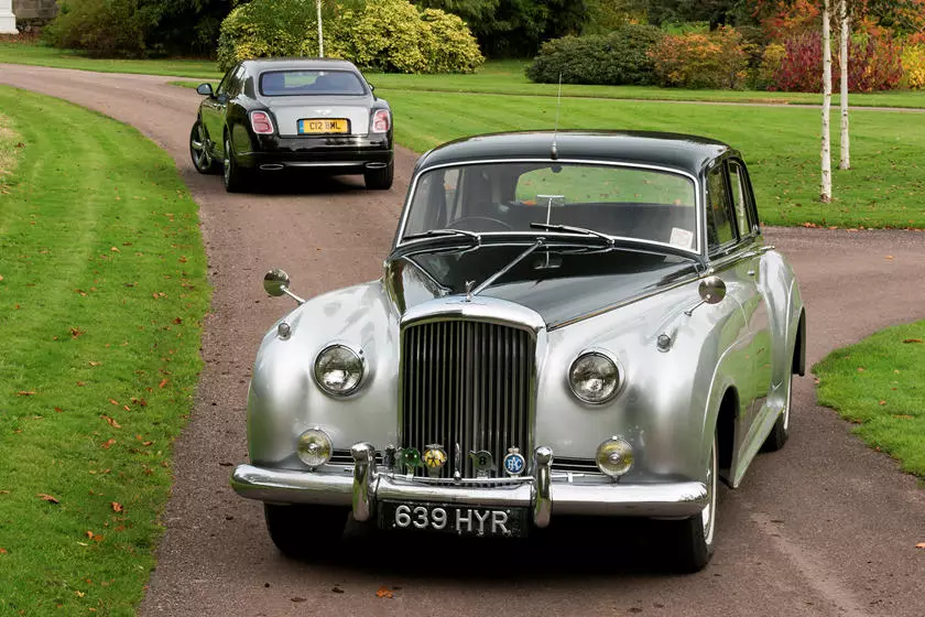 Šiandien parduodamas „Bentley“ seniausias V8 variklis 11780_2