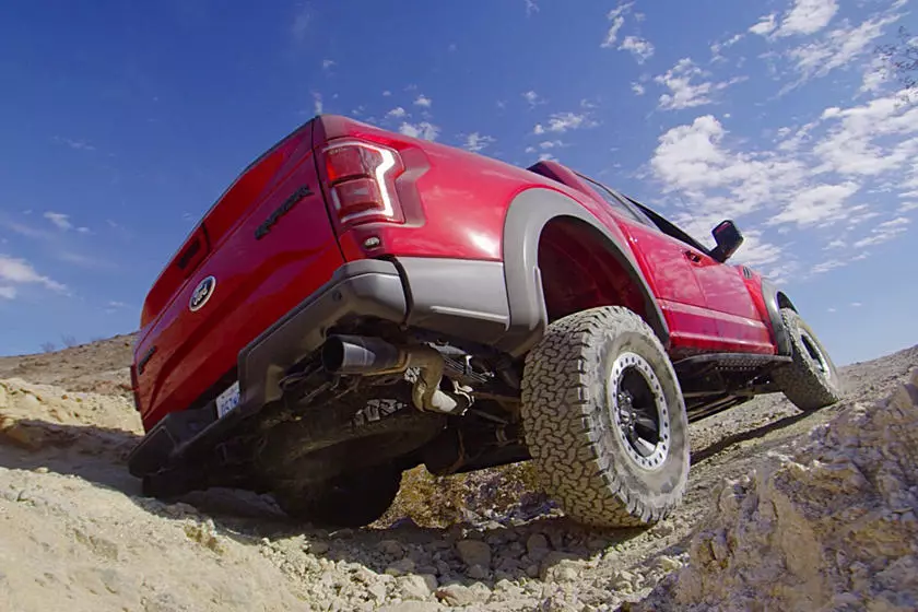 2017-2018 Ford F-150 Raptor Driving Action