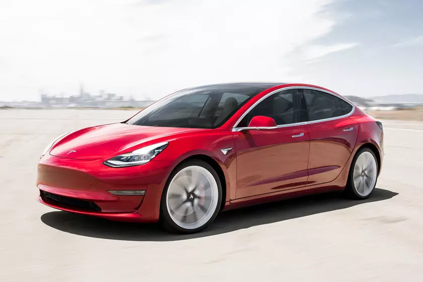 2017-2020 Tesla Model 3 Jazda spredu