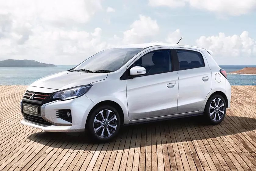 2020 Mitsubishi Mirage anländer med fräsch stil och prisvärdhet 12062_2