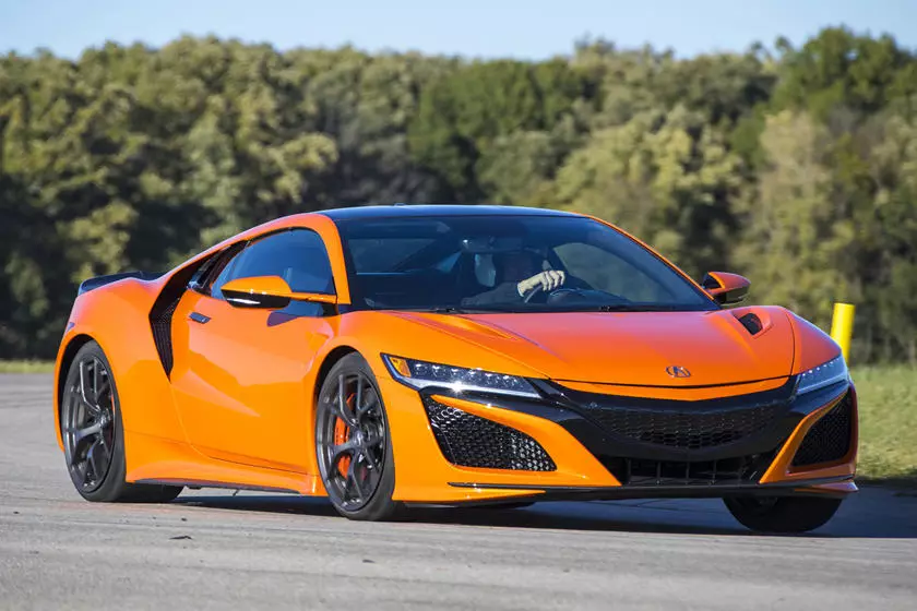 Horfðu á Acura NSX sanna ofurbílaskilríki sitt 12194_5