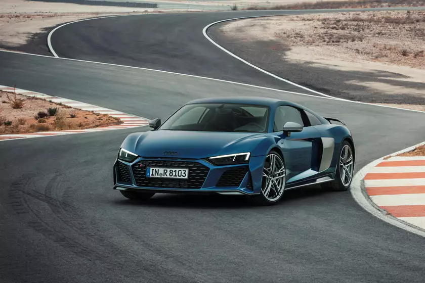 ទិដ្ឋភាពខាងមុខរថយន្ត Audi R8 Coupe ឆ្នាំ ២០២០-២០២២