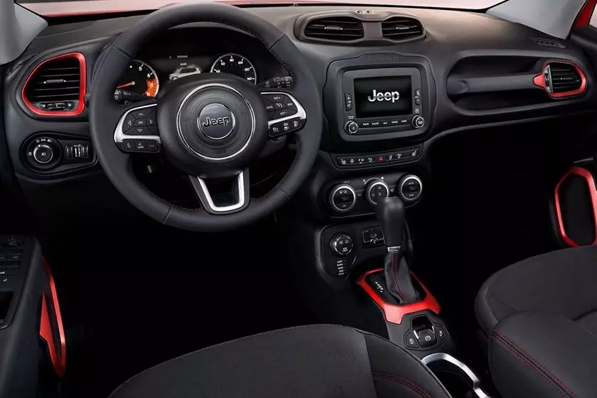 Der nächste Jeep Renegade erhält ein verbessertes Interieur und einen Hybridantrieb 12256_7