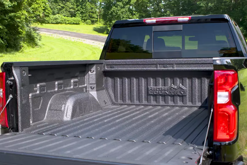 2019-2021 Chevrolet Silverado 1500 Trunk Space