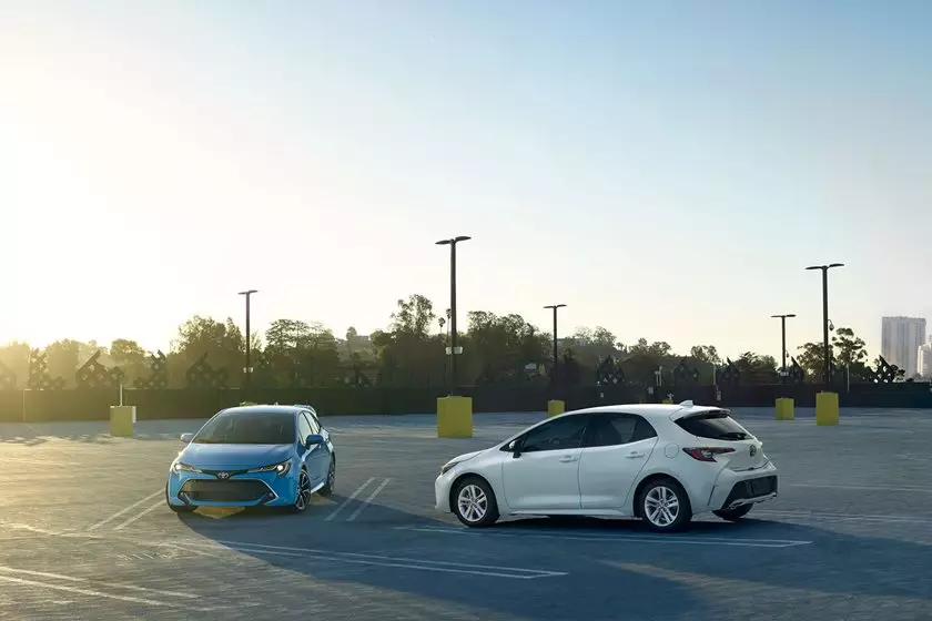 Täysin uusi Toyota Corolla Hatchback Breaks kansi uudella nimellä 12396_13