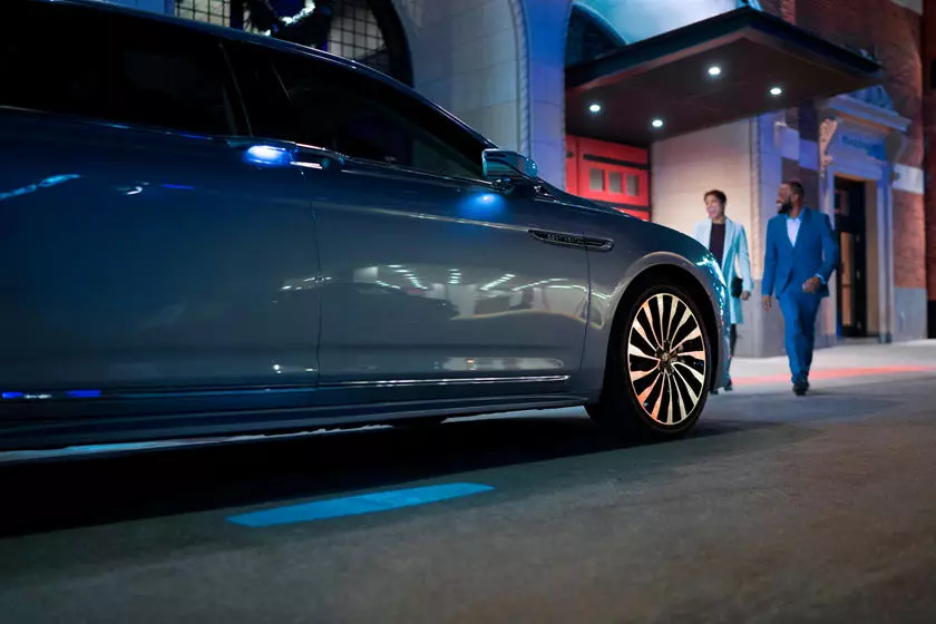 Lincoln Continental İntihar Qapıları 2019-cu il üçün Rəsmi olaraq geri qayıdır 12466_14